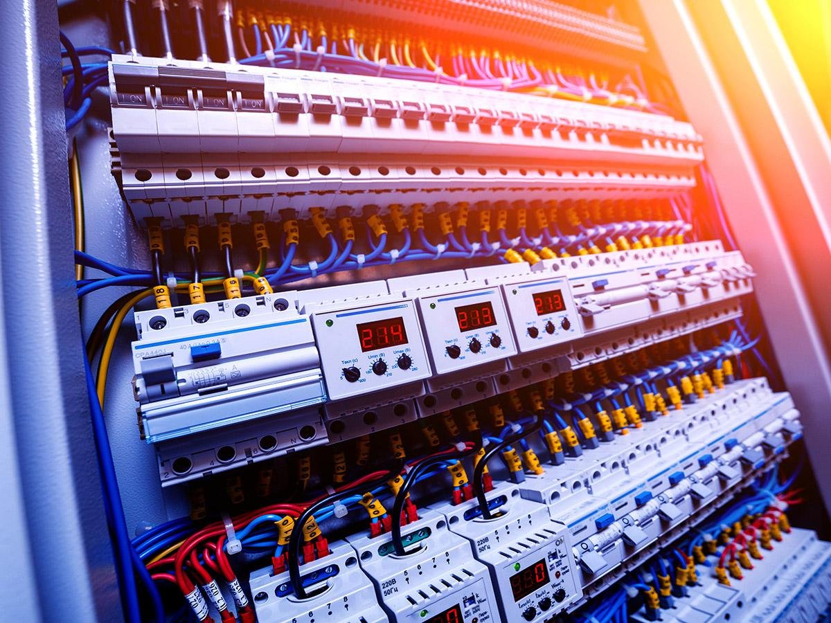 Painéis Elétricos - Grupo GEM - Automação industrial